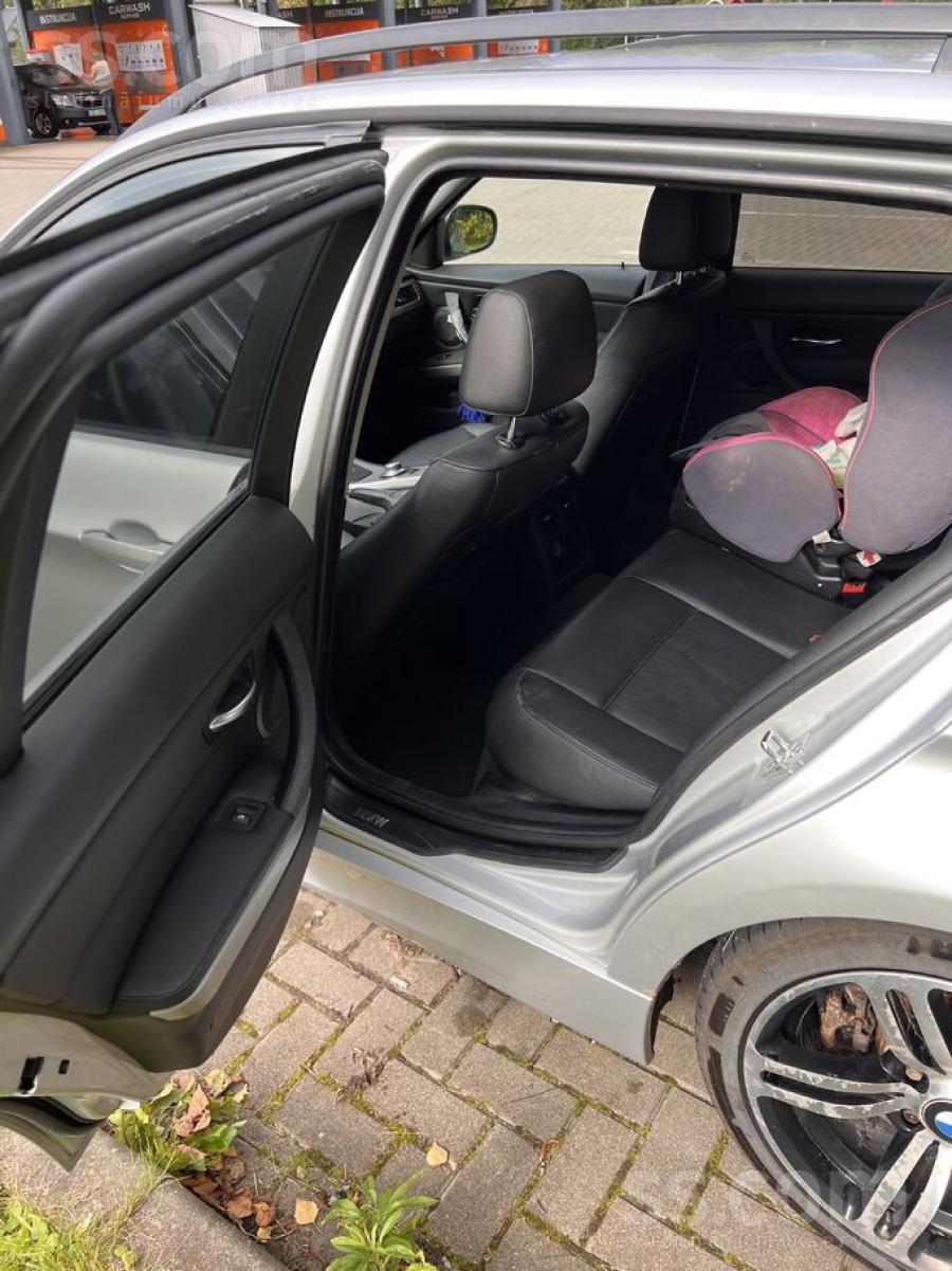 Pelēks BMW 320 2008 Jelgava, ar dzinēja tilpumu 2.00 L un nobraukumu 373 tūkst. km par 2400 €, foto 20 vietnē AUTOMOTO.COM.LV