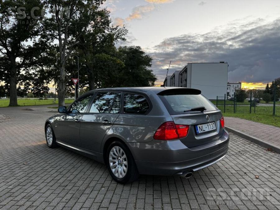 Pelēks BMW 320 2008 Valmiera, ar dzinēja tilpumu 2.00 L un nobraukumu 357 tūkst. km par 4450 €, foto 4 vietnē AUTOMOTO.COM.LV