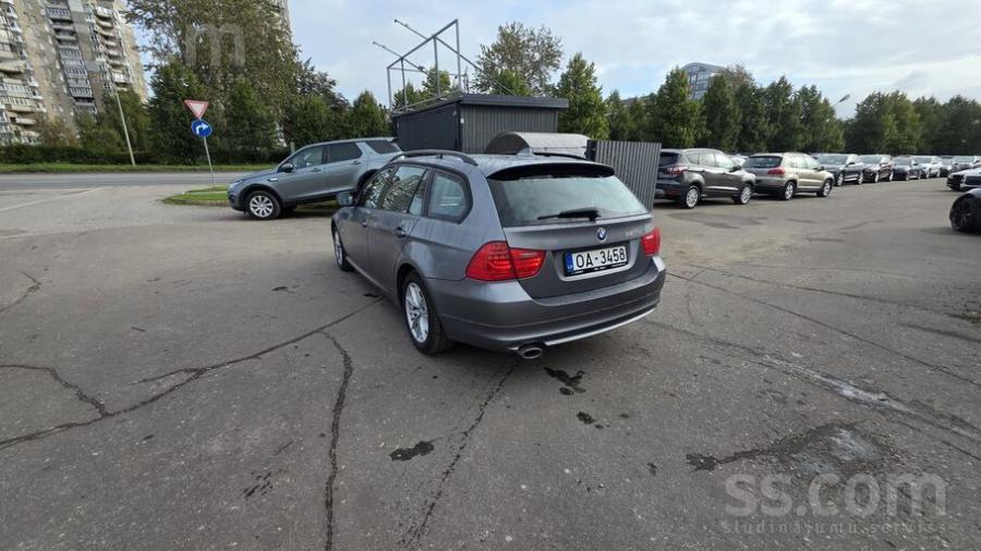 Pelēks BMW 320 2008 Rīga, ar dzinēja tilpumu 2.00 L un nobraukumu 331 tūkst. km par 4990 €, foto 9 vietnē AUTOMOTO.COM.LV