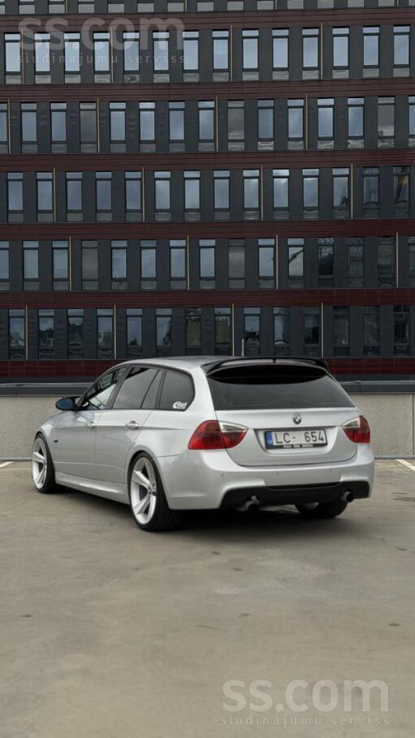 Grey BMW 320 2008 in Riga, with an engine capacity of 2.00 L and mileage of 330 thousand km for 6750 €, photo 5 on AUTOMOTO.COM.LV