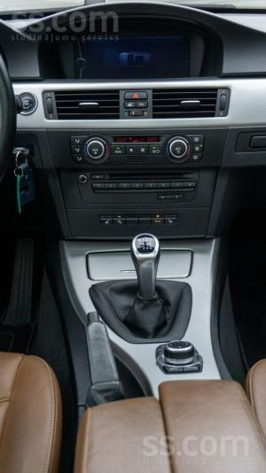 Pelēks BMW 320 2008 Rīga, ar dzinēja tilpumu 2.00 L un nobraukumu 331 tūkst. km par 4590 €, foto 13 vietnē AUTOMOTO.COM.LV