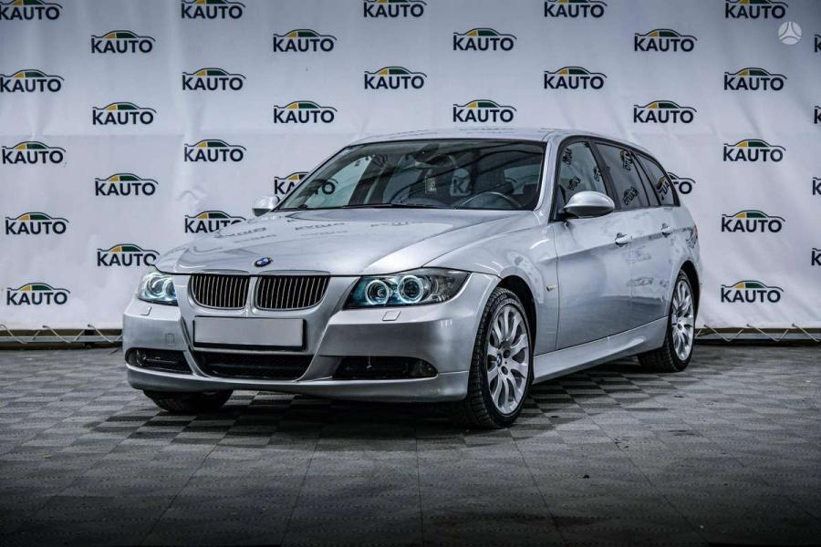 Grey BMW 320 2008 in Kaunas, with an engine capacity of 2.00 L and mileage of 299 thousand km for 4390 €, photo 1 on AUTOMOTO.COM.LV