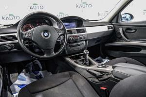 Grey BMW 320 2008 in Kaunas, with an engine capacity of 2.00 L and mileage of 299 thousand km for 4390 €, photo 8 on AUTOMOTO.COM.LV