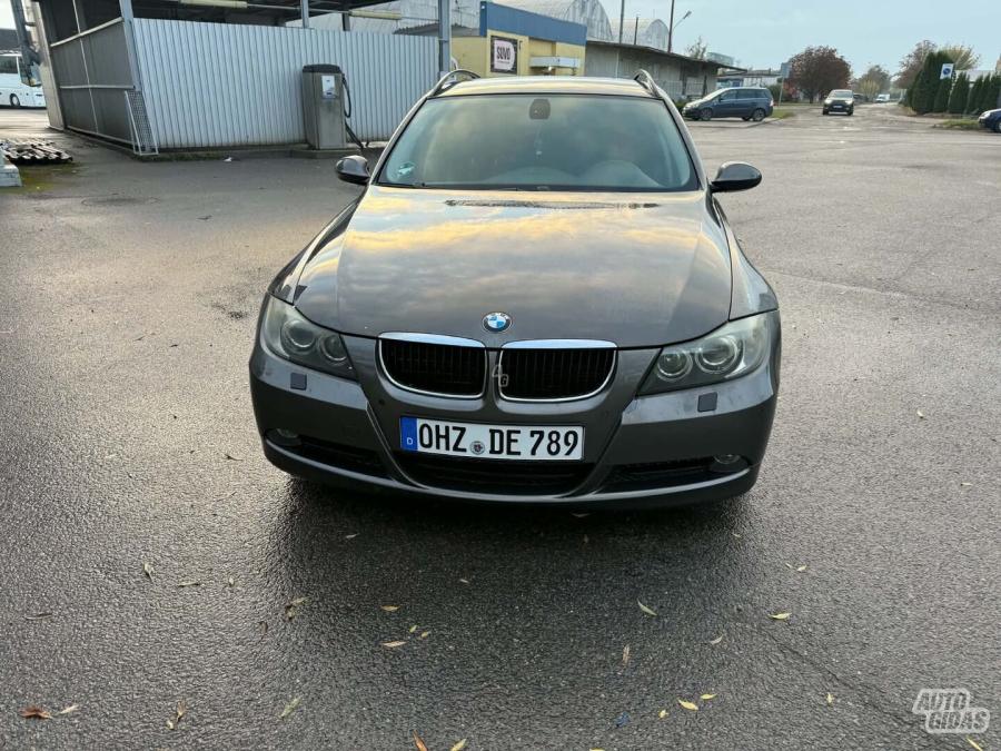 Grey BMW 320 2008 in Marijampole, with an engine capacity of 2.00 L and mileage of 340 thousand km for 2250 €, photo 3 on AUTOMOTO.COM.LV