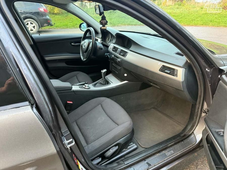Grey BMW 320 2008 in Marijampole, with an engine capacity of 2.00 L and mileage of 340 thousand km for 2250 €, photo 14 on AUTOMOTO.COM.LV