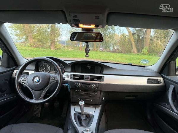 Pelēks BMW 320 2008 Marijampole, ar dzinēja tilpumu 2.00 L un nobraukumu 340 tūkst. km par 2250 €, foto 11 vietnē AUTOMOTO.COM.LV