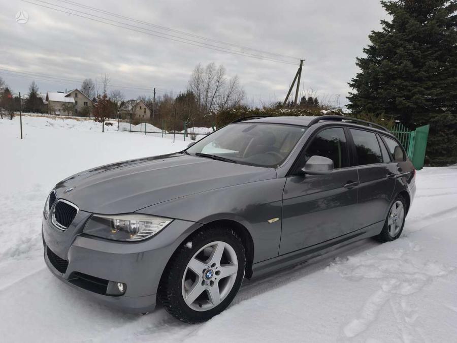 Pelēks BMW 320 2009 Kauņa, ar dzinēja tilpumu 2.00 L un nobraukumu 300 tūkst. km par 3200 €, foto 1 vietnē AUTOMOTO.COM.LV