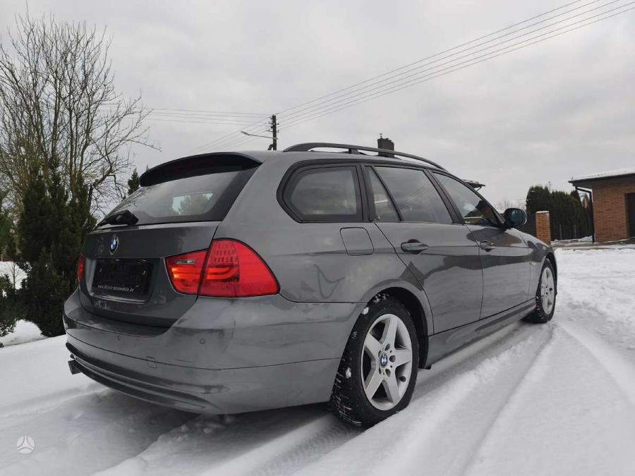 Pelēks BMW 320 2009 Kauņa, ar dzinēja tilpumu 2.00 L un nobraukumu 300 tūkst. km par 3200 €, foto 3 vietnē AUTOMOTO.COM.LV