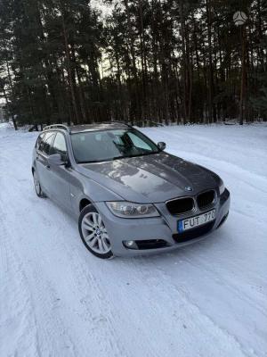 Pelēks BMW 320 2009 Klaipėda, ar dzinēja tilpumu 2.00 L un nobraukumu 428 tūkst. km par 4600 €, foto  vietnē AUTOMOTO.COM.LV