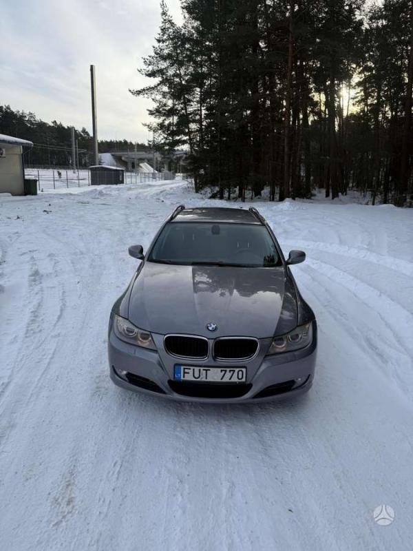 Pelēks BMW 320 2009 Klaipėda, ar dzinēja tilpumu 2.00 L un nobraukumu 428 tūkst. km par 4600 €, foto 4 vietnē AUTOMOTO.COM.LV
