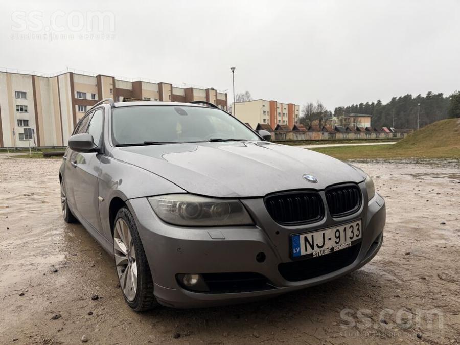 Grey BMW 320 2009 in Jelgava, with an engine capacity of 2.00 L and mileage of 332 thousand km for 3200 €, photo 1 on AUTOMOTO.COM.LV