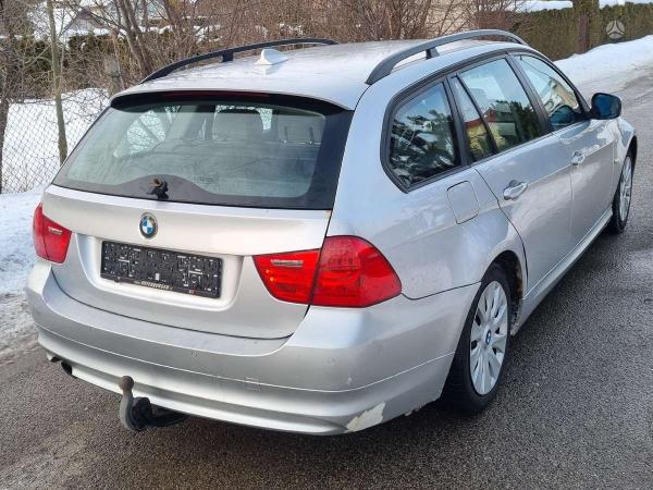 Grey BMW 320 2009 in Prienai, with an engine capacity of 2.00 L and mileage of 329 thousand km for 3500 €, photo 7 on AUTOMOTO.COM.LV