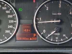 Grey BMW 320 2009 in Prienai, with an engine capacity of 2.00 L and mileage of 329 thousand km for 3500 €, photo 17 on AUTOMOTO.COM.LV