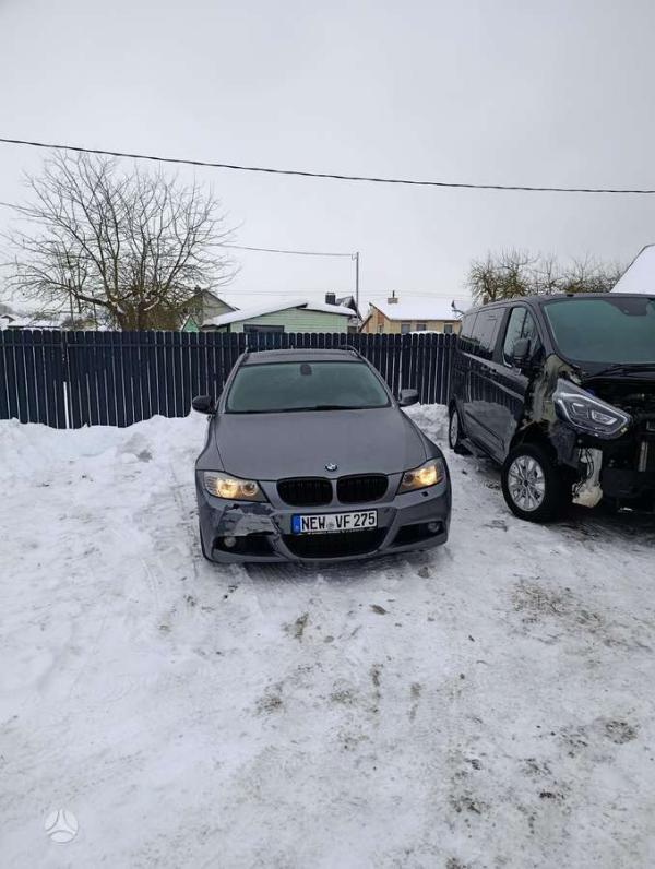Grey BMW 320 2009 in Panevezys, with an engine capacity of 2.00 L and mileage of 340 thousand km for 2700 €, photo 2 on AUTOMOTO.COM.LV