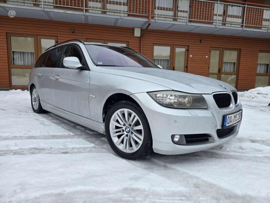 Pelēks BMW 320 2009 Marijampole, ar dzinēja tilpumu 2.00 L un nobraukumu 310 tūkst. km par 4100 €, foto 1 vietnē AUTOMOTO.COM.LV