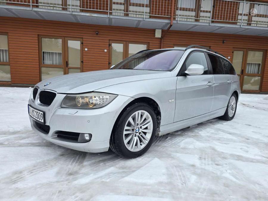Pelēks BMW 320 2009 Marijampole, ar dzinēja tilpumu 2.00 L un nobraukumu 310 tūkst. km par 4100 €, foto 2 vietnē AUTOMOTO.COM.LV