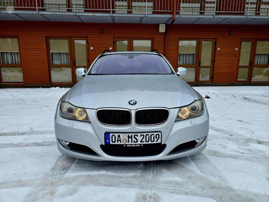 Pelēks BMW 320 2009 Marijampole, ar dzinēja tilpumu 2.00 L un nobraukumu 310 tūkst. km par 4100 €, foto 7 vietnē AUTOMOTO.COM.LV