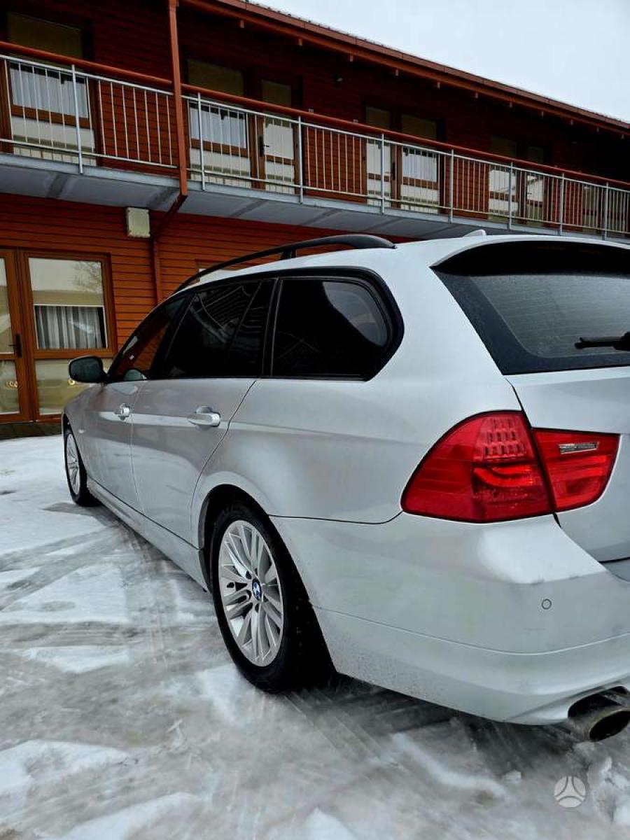 Pelēks BMW 320 2009 Marijampole, ar dzinēja tilpumu 2.00 L un nobraukumu 310 tūkst. km par 4100 €, foto 11 vietnē AUTOMOTO.COM.LV