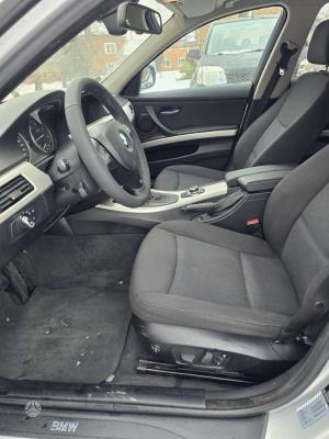Pelēks BMW 320 2009 Marijampole, ar dzinēja tilpumu 2.00 L un nobraukumu 310 tūkst. km par 4100 €, foto 15 vietnē AUTOMOTO.COM.LV
