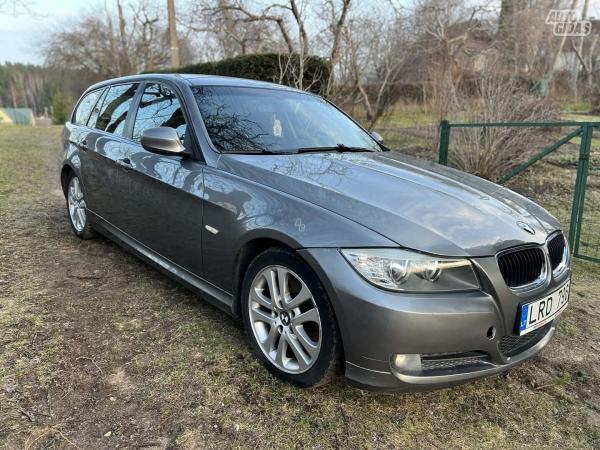 Pelēks BMW 320 2009 Viļņa, ar dzinēja tilpumu 2.00 L un nobraukumu 498 tūkst. km par 3800 €, foto 2 vietnē AUTOMOTO.COM.LV