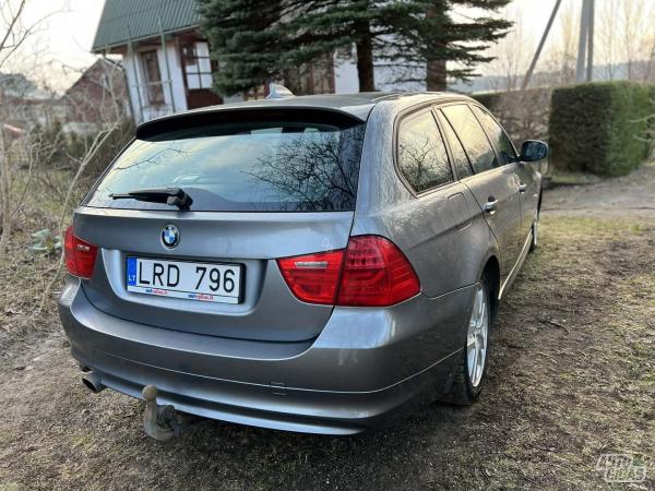 Pelēks BMW 320 2009 Viļņa, ar dzinēja tilpumu 2.00 L un nobraukumu 498 tūkst. km par 3800 €, foto 3 vietnē AUTOMOTO.COM.LV