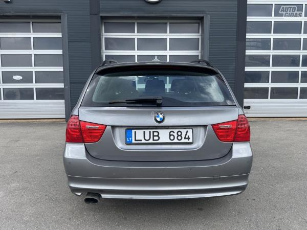 Pelēks BMW 320 2009 Panevēža, ar dzinēja tilpumu 2.00 L un nobraukumu 294 tūkst. km par 3800 €, foto 8 vietnē AUTOMOTO.COM.LV