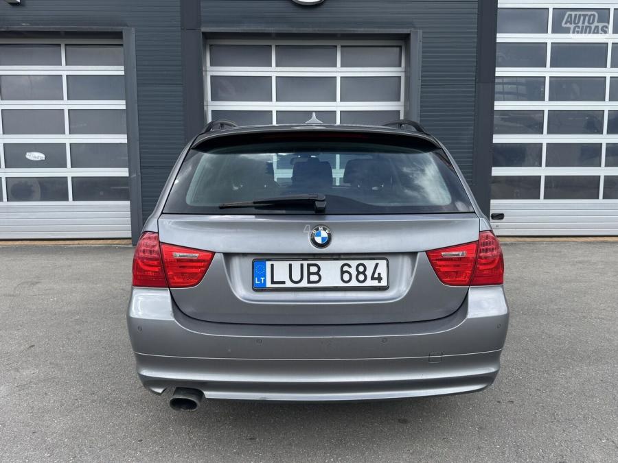 Grey BMW 320 2009 in Panevezys, with an engine capacity of 2.00 L and mileage of 294 thousand km for 3800 €, photo 9 on AUTOMOTO.COM.LV
