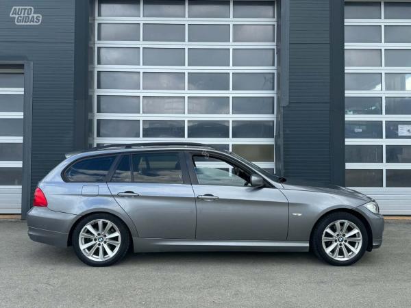 Pelēks BMW 320 2009 Panevēža, ar dzinēja tilpumu 2.00 L un nobraukumu 294 tūkst. km par 3750 €, foto 4 vietnē AUTOMOTO.COM.LV