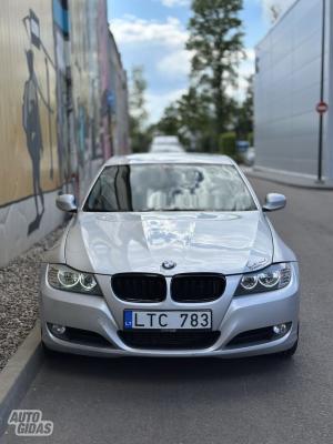 Pelēks BMW 320 2009 Viļņa, ar dzinēja tilpumu 2.00 L un nobraukumu 323 tūkst. km par 3000 €, foto  vietnē AUTOMOTO.COM.LV