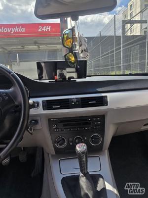 Pelēks BMW 320 2009 Viļņa, ar dzinēja tilpumu 2.00 L un nobraukumu 323 tūkst. km par 3000 €, foto 12 vietnē AUTOMOTO.COM.LV