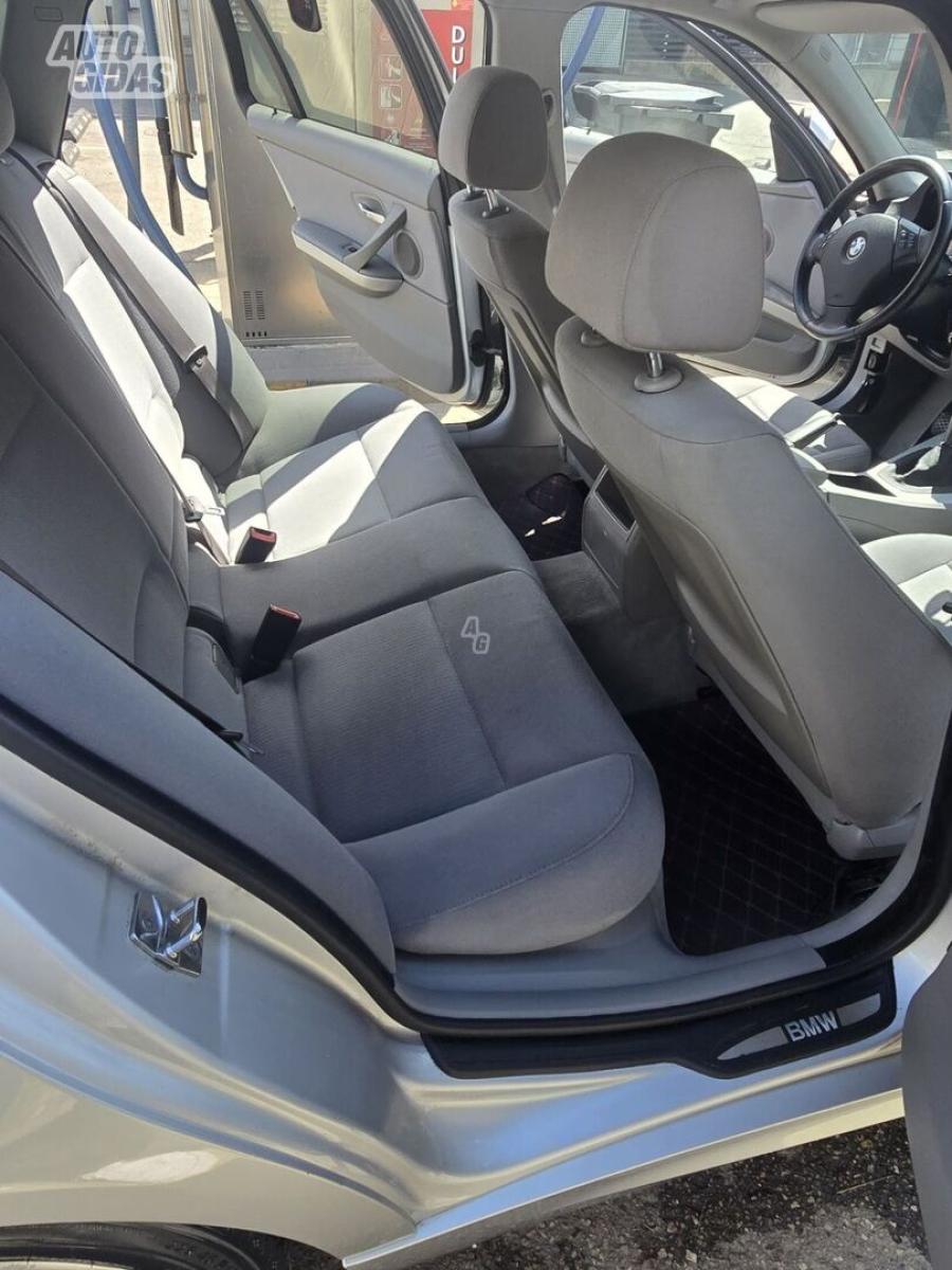 Pelēks BMW 320 2009 Viļņa, ar dzinēja tilpumu 2.00 L un nobraukumu 323 tūkst. km par 3000 €, foto 14 vietnē AUTOMOTO.COM.LV