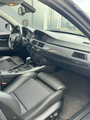 Pelēks BMW 320 2009 Panevēža, ar dzinēja tilpumu 2.00 L un nobraukumu 294 tūkst. km par 3550 €, foto 14 vietnē AUTOMOTO.COM.LV