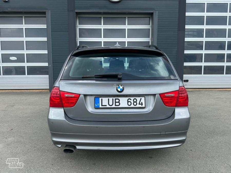 Grey BMW 320 2009 in Panevezys, with an engine capacity of 2.00 L and mileage of 294 thousand km for 3550 €, photo 9 on AUTOMOTO.COM.LV