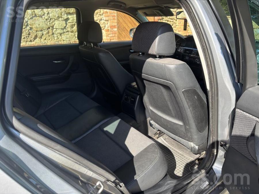 Grey BMW 320 2009 in Bauska, with an engine capacity of 2.00 L and mileage of 435 thousand km for 3200 €, photo 29 on AUTOMOTO.COM.LV