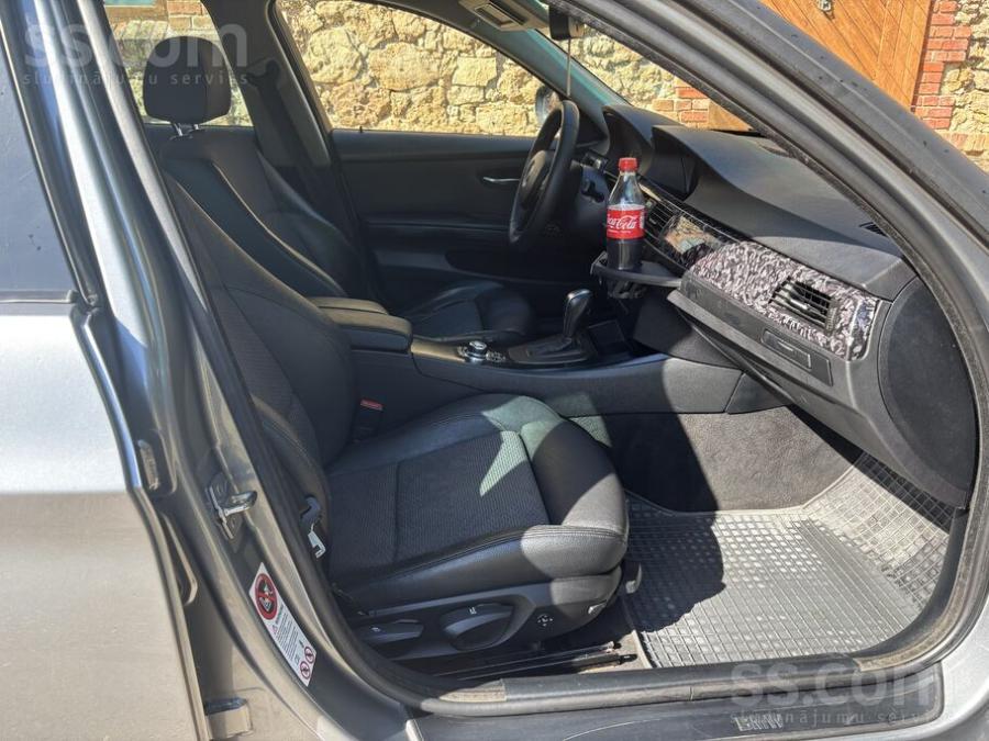 Grey BMW 320 2009 in Bauska, with an engine capacity of 2.00 L and mileage of 435 thousand km for 3200 €, photo 30 on AUTOMOTO.COM.LV