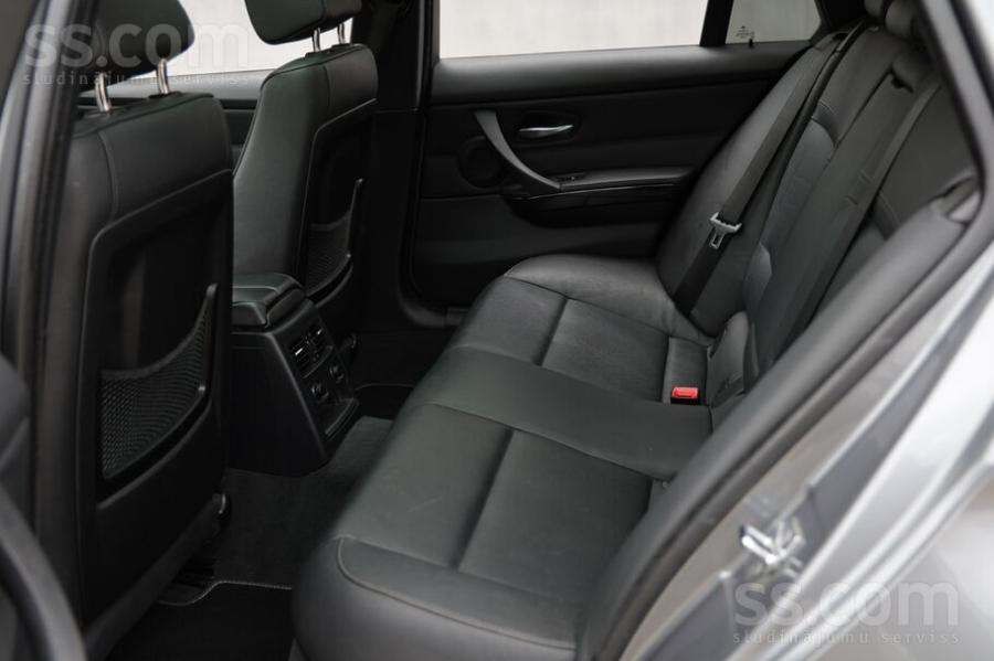 Pelēks BMW 320 2009 Tukums, ar dzinēja tilpumu 2.00 L un nobraukumu 303 tūkst. km par 5700 €, foto 14 vietnē AUTOMOTO.COM.LV