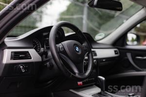 Grey BMW 320 2009 in Riga, with an engine capacity of 2.00 L and mileage of 429 thousand km for 5490 €, photo 13 on AUTOMOTO.COM.LV