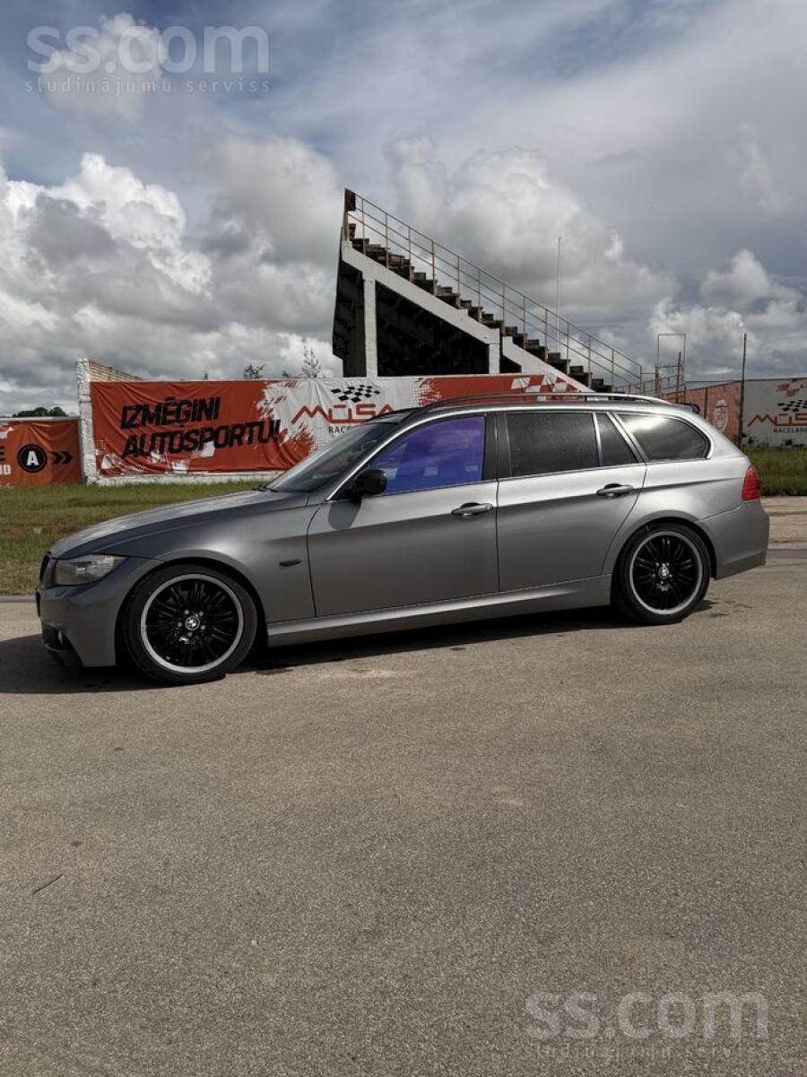 Pelēks BMW 320 2009 Bauska, ar dzinēja tilpumu 2.00 L un nobraukumu 0 tūkst. km par 5550 €, foto 4 vietnē AUTOMOTO.COM.LV