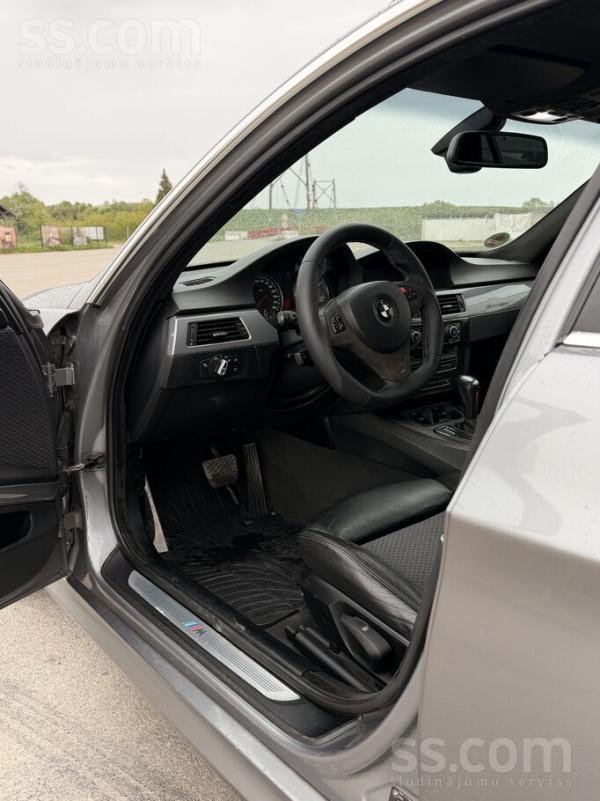 Grey BMW 320 2009 in Bauska, with an engine capacity of 2.00 L and mileage of 0 thousand km for 5550 €, photo 10 on AUTOMOTO.COM.LV