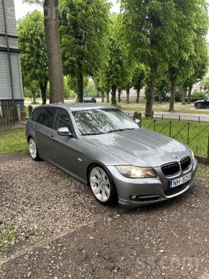 Grey BMW 320 2009 in Jelgava, with an engine capacity of 2.00 L and mileage of 356 thousand km for 4700 €, photo 3 on AUTOMOTO.COM.LV