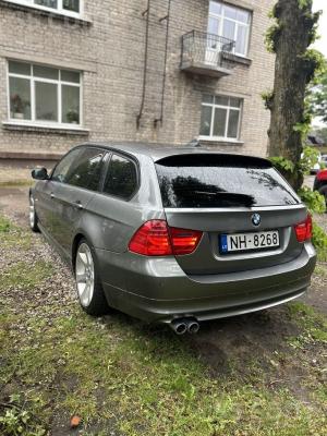 Grey BMW 320 2009 in Jelgava, with an engine capacity of 2.00 L and mileage of 356 thousand km for 4700 €, photo 5 on AUTOMOTO.COM.LV