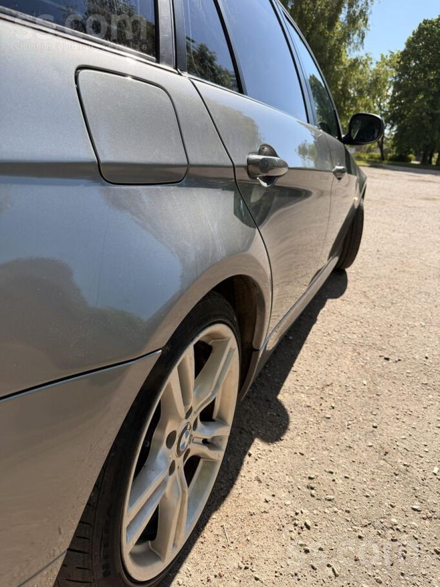 Pelēks BMW 320 2009 Liepāja, ar dzinēja tilpumu 2.00 L un nobraukumu 309 tūkst. km par 3500 €, foto 3 vietnē AUTOMOTO.COM.LV