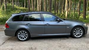 Grey BMW 320 2009 in Riga, with an engine capacity of 2.00 L and mileage of 416 thousand km for 3150 €, photo 9 on AUTOMOTO.COM.LV