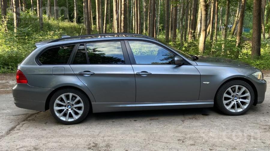 Grey BMW 320 2009 in Riga, with an engine capacity of 2.00 L and mileage of 416 thousand km for 3150 €, photo 9 on AUTOMOTO.COM.LV