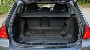 Grey BMW 320 2009 in Riga, with an engine capacity of 2.00 L and mileage of 416 thousand km for 3150 €, photo 14 on AUTOMOTO.COM.LV