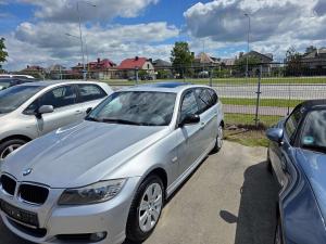 Grey BMW 320 2009 in Siauliai, with an engine capacity of 2.00 L and mileage of 254 thousand km for 3950 €, photo 6 on AUTOMOTO.COM.LV