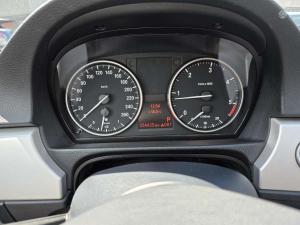 Grey BMW 320 2009 in Siauliai, with an engine capacity of 2.00 L and mileage of 254 thousand km for 3950 €, photo 10 on AUTOMOTO.COM.LV