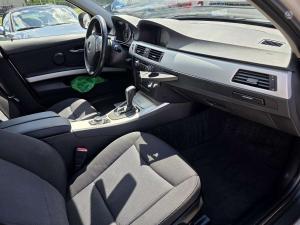 Grey BMW 320 2009 in Siauliai, with an engine capacity of 2.00 L and mileage of 254 thousand km for 3950 €, photo 13 on AUTOMOTO.COM.LV