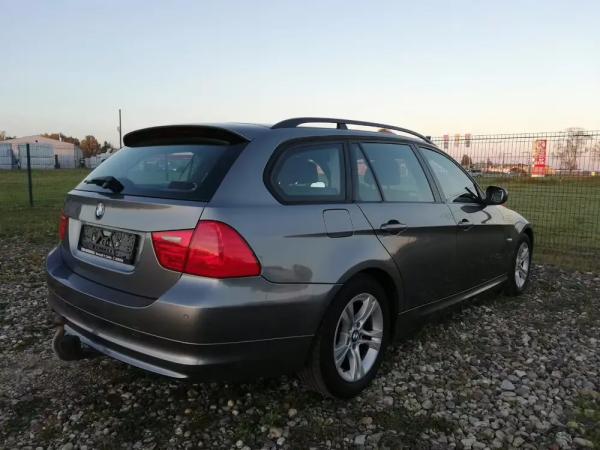 Grey BMW 320 2009 in Saldus, with an engine capacity of 2.00 L and mileage of 279 thousand km for 4700 €, photo 2 on AUTOMOTO.COM.LV