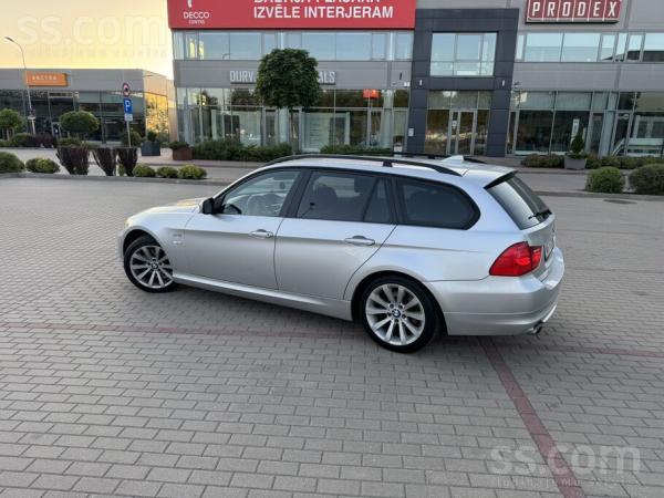 Grey BMW 320 2009 in Riga, with an engine capacity of 2.00 L and mileage of 342 thousand km for 3850 €, photo 6 on AUTOMOTO.COM.LV